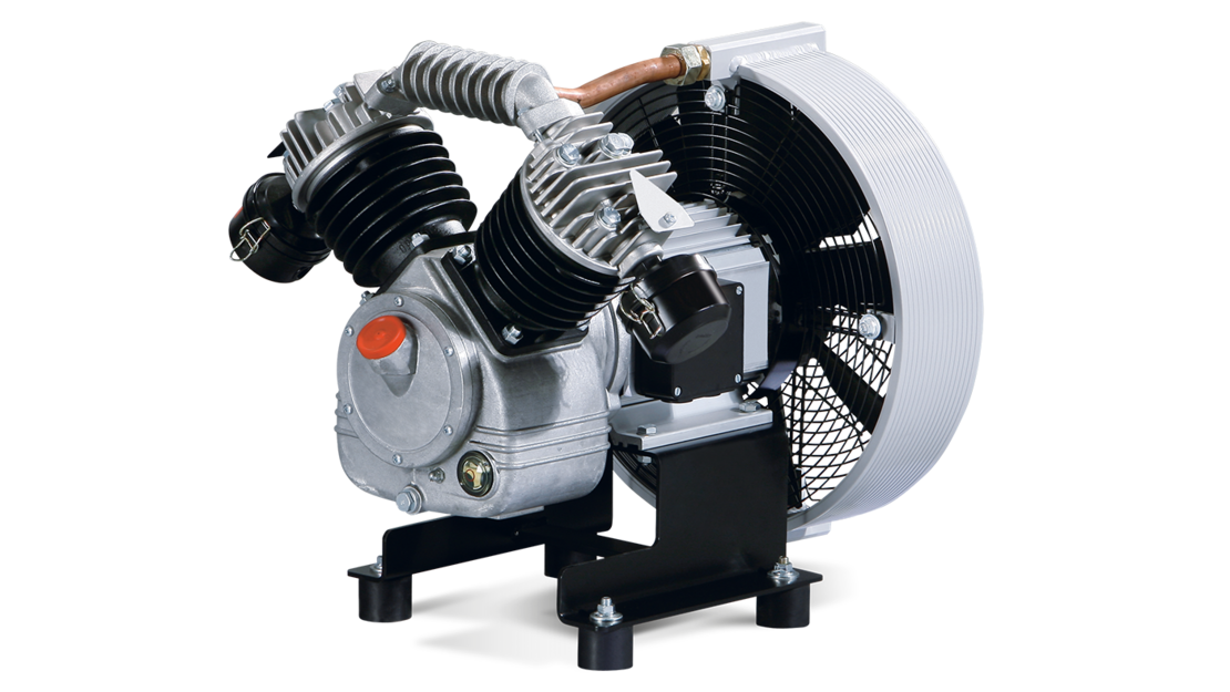 Oil-lubricated workshop compressors